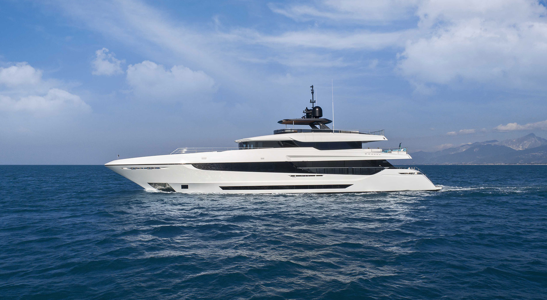 Yacht EVA. 4EVA, Mangusta (Overmarine) | CHARTERWORLD Luxury Superyacht Charters